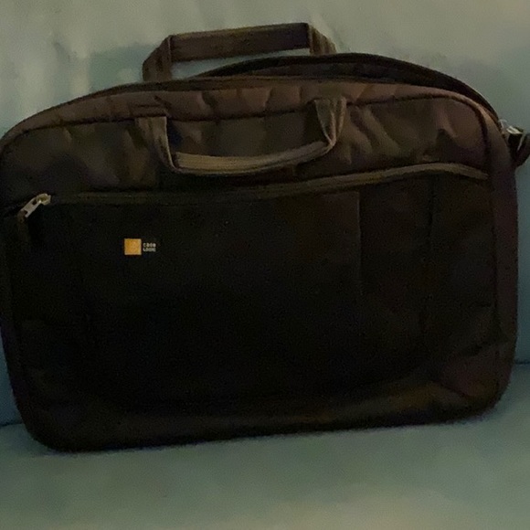 Case Logic | Bags | Black Laptop Bag | Poshmark